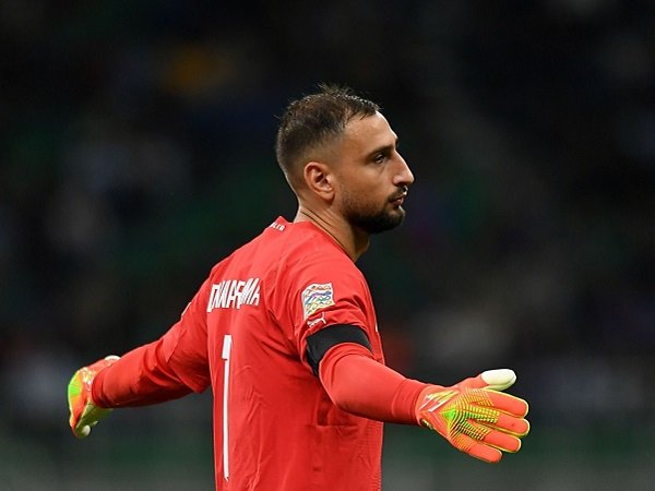 Gianluigi Donnarumma Berterima Kasih kepada Fans di San Siro | Liga ...