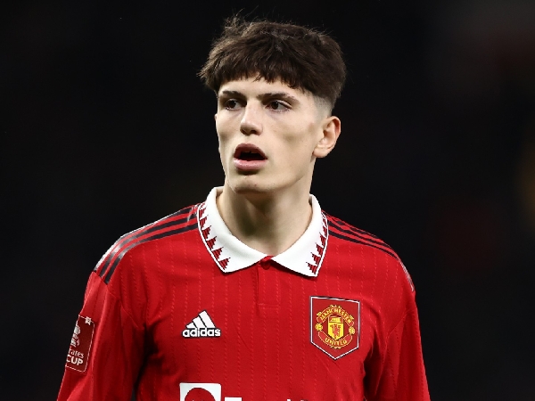 Real Madrid Monitor Alejandro Garnacho Dari Manchester United | Liga ...