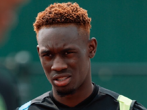Kalah Taruhan, Folarin Balogun Terpaksa Ubah Warna Rambutnya | Liga ...