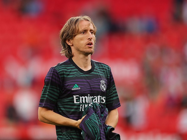 Luka Modric Digeser Jude Bellingham, Carlo Ancellotti Beri Penjelasan ...