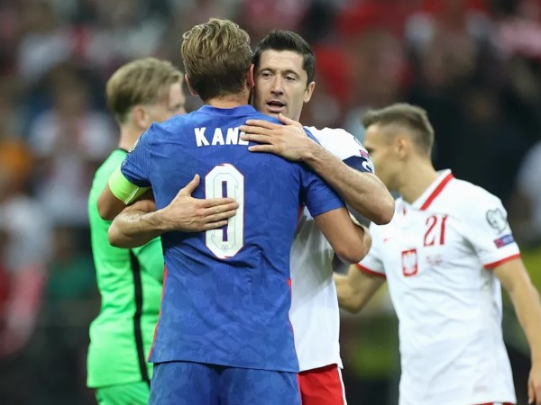 Robert Lewandowski Dukung Karier Harry Kane di Bayern Munich | Liga ...