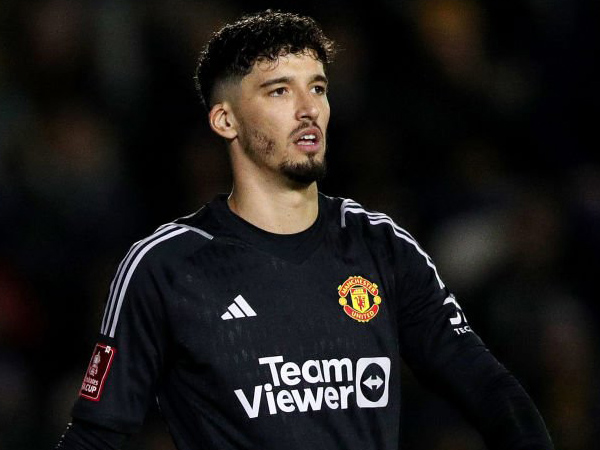Catat Debut Manis di MU, Begini Reaksi Altay Bayindir | Liga Olahraga