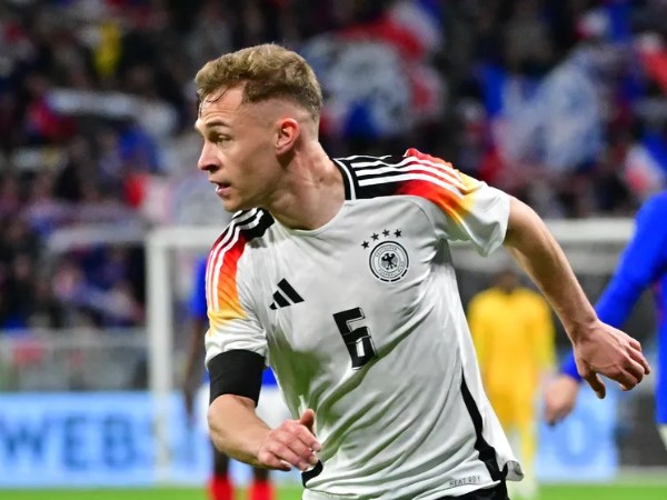 Kontraknya di Bayern Hanya Tersisa Satu Tahun, Joshua Kimmich Sellow ...