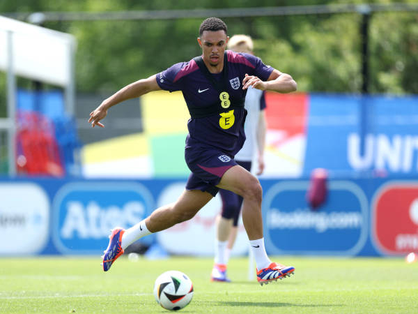 Usir Minat Madrid, Liverpool Siap Perpanjang Kontrak Trent Alexander ...