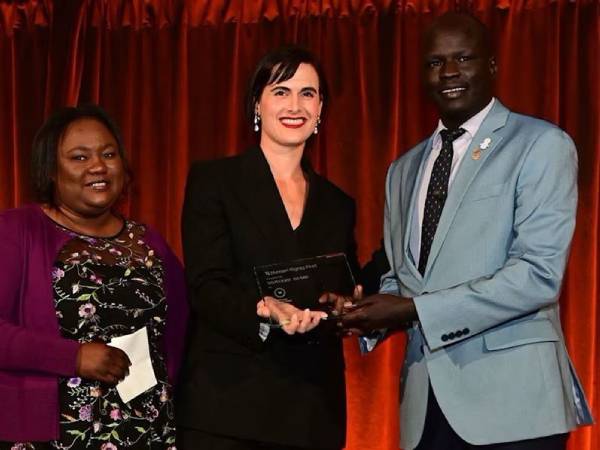 Tim Pengungsi Olimpiade Paris 2024 Terima Penghargaan “Spotlight Award ...