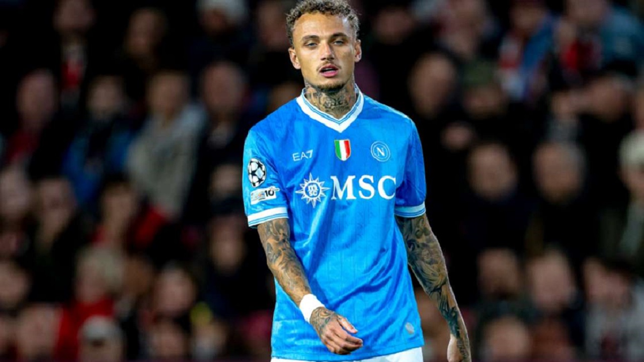 Di Marzio: Selangkah Lagi Galatasaray Dapatkan Noa Lang dari Napoli ...