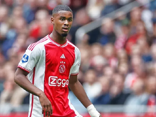 Jorrel Hato, Bek Muda Ajax yang Ingin Ikuti Jejak Jurrien Timber | Liga ...