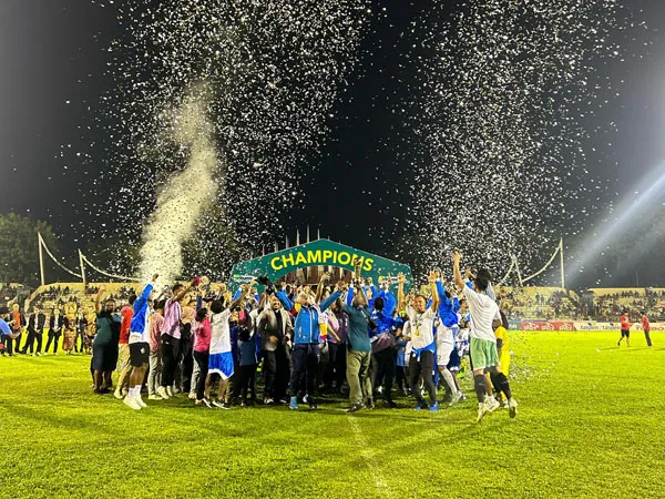PSBS Biak Sempurnakan Gelar Juara dengan 3 Tiga Penghargaan Lain | Liga ...