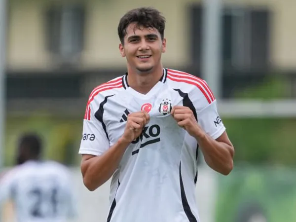 Aston Villa Bidik Wonderkid Turki Mustafa Hekimoglu dari Besiktas ...