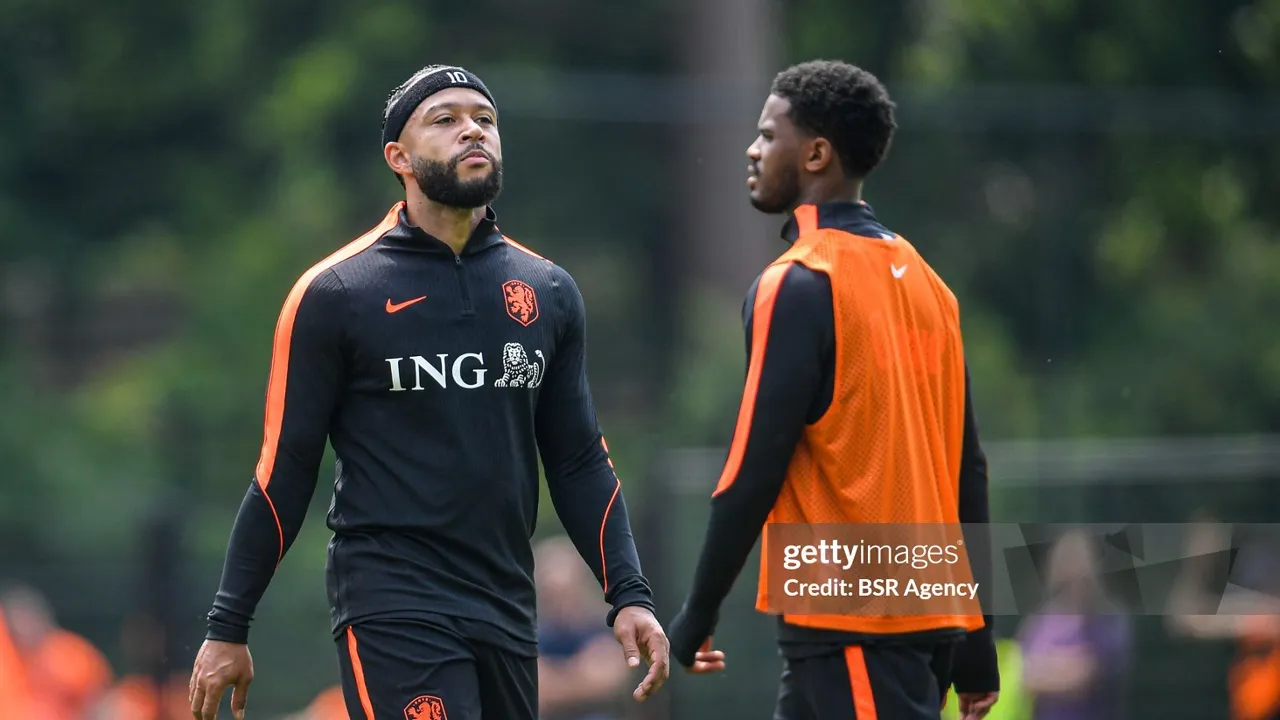 Memphis Depay Tak Pernah Ragu Masuk Skuad Belanda untuk Piala Dunia ...